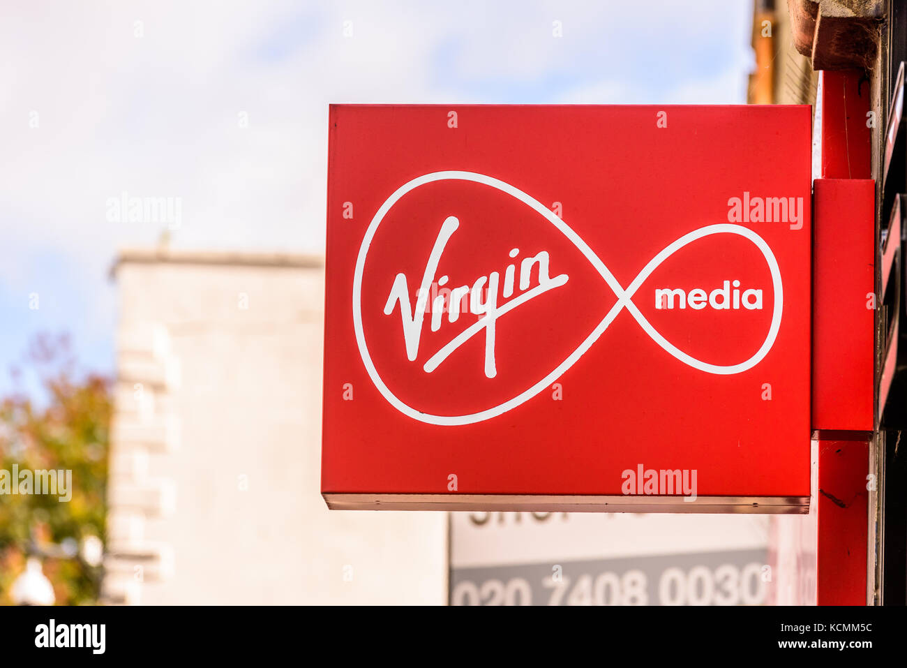 Virgin media logo hi-res stock photography and images - Alamy