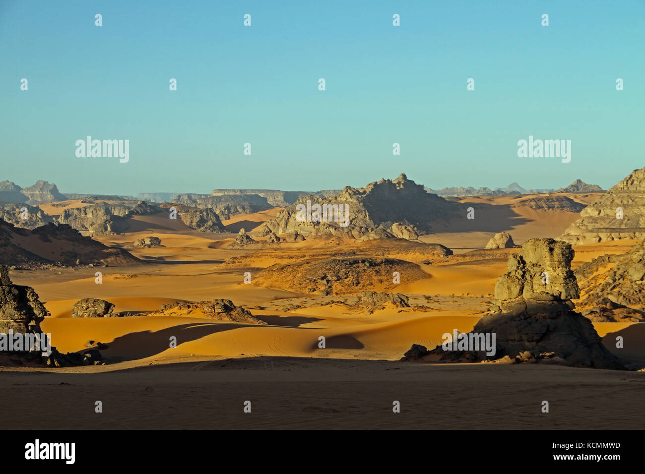 Sunrise over the Sahara Desert, Libya, 2010 Stock Photo - Alamy