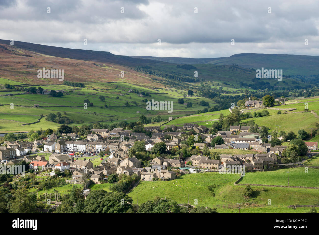 View of the village of Reeth from the hillside below Fremington edge in ...