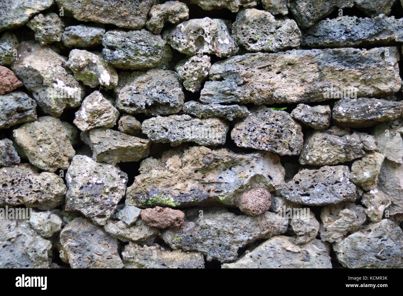Detail of rocks in a dry stone wall Stock Photo - Alamy
