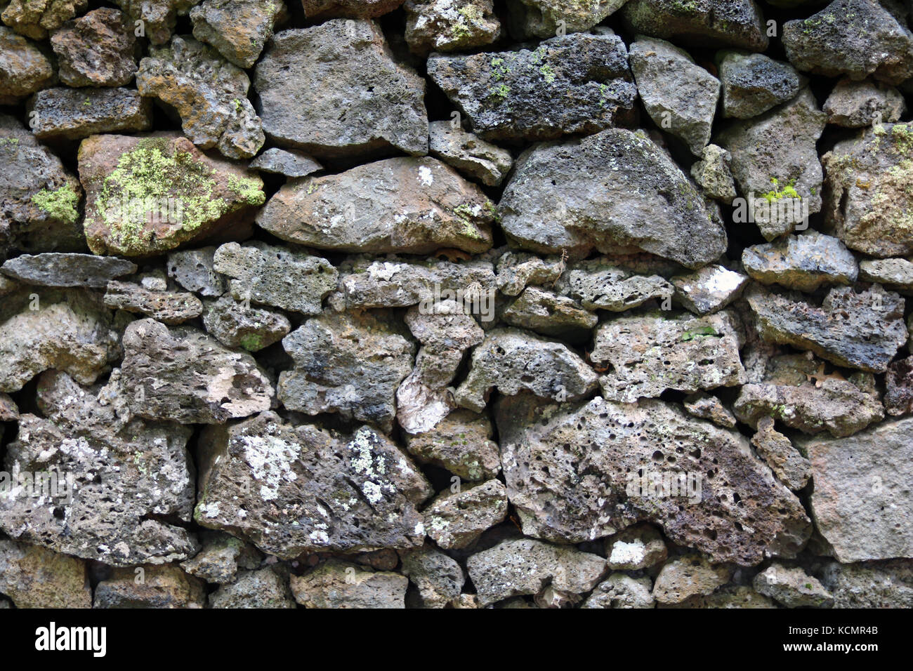 Detail of rocks in a dry stone wall Stock Photo - Alamy