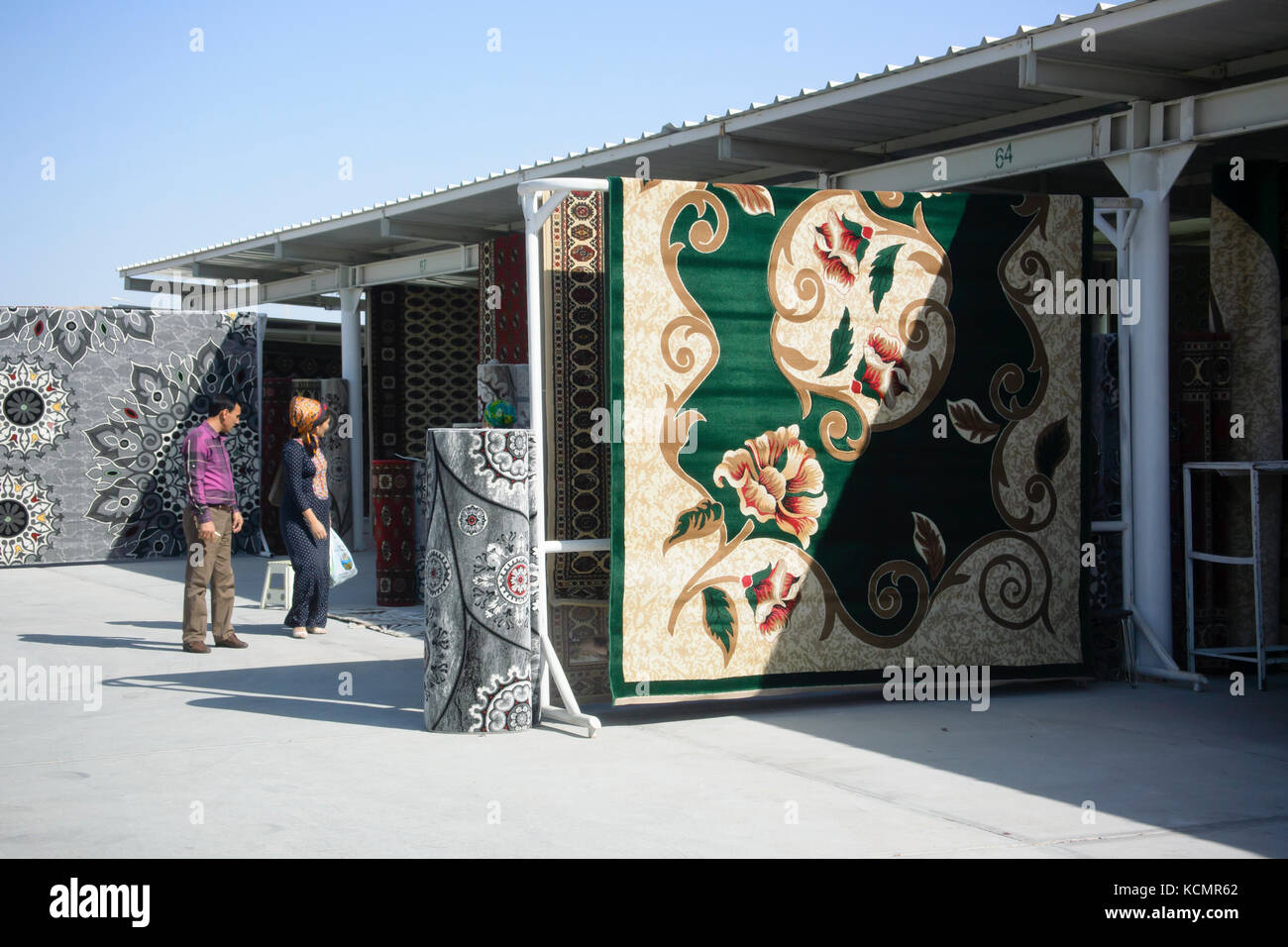 Turkmen carpets hi-res stock photography and images - Alamy
