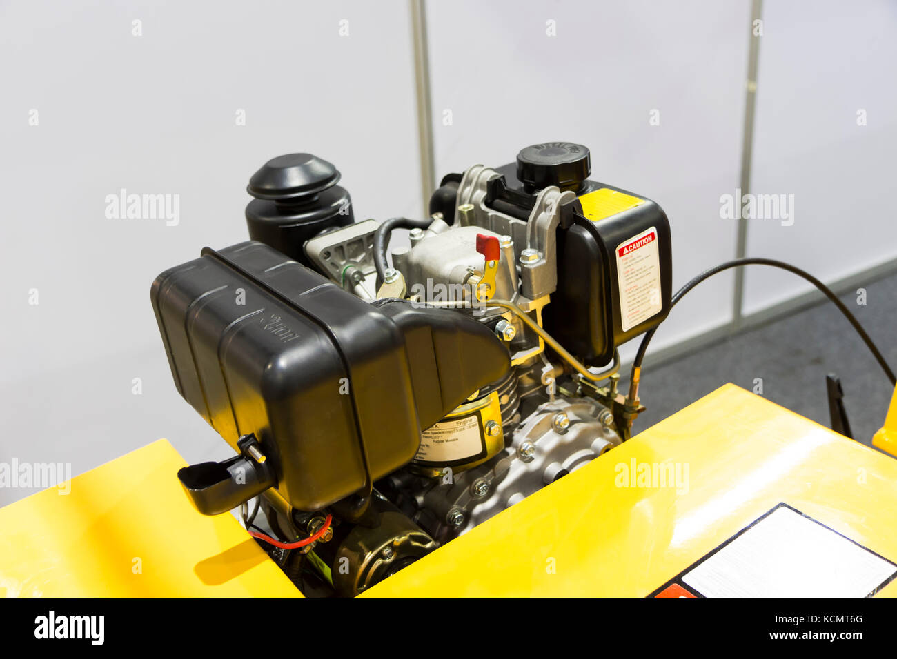 Walk behind roller hi-res stock photography and images - Alamy