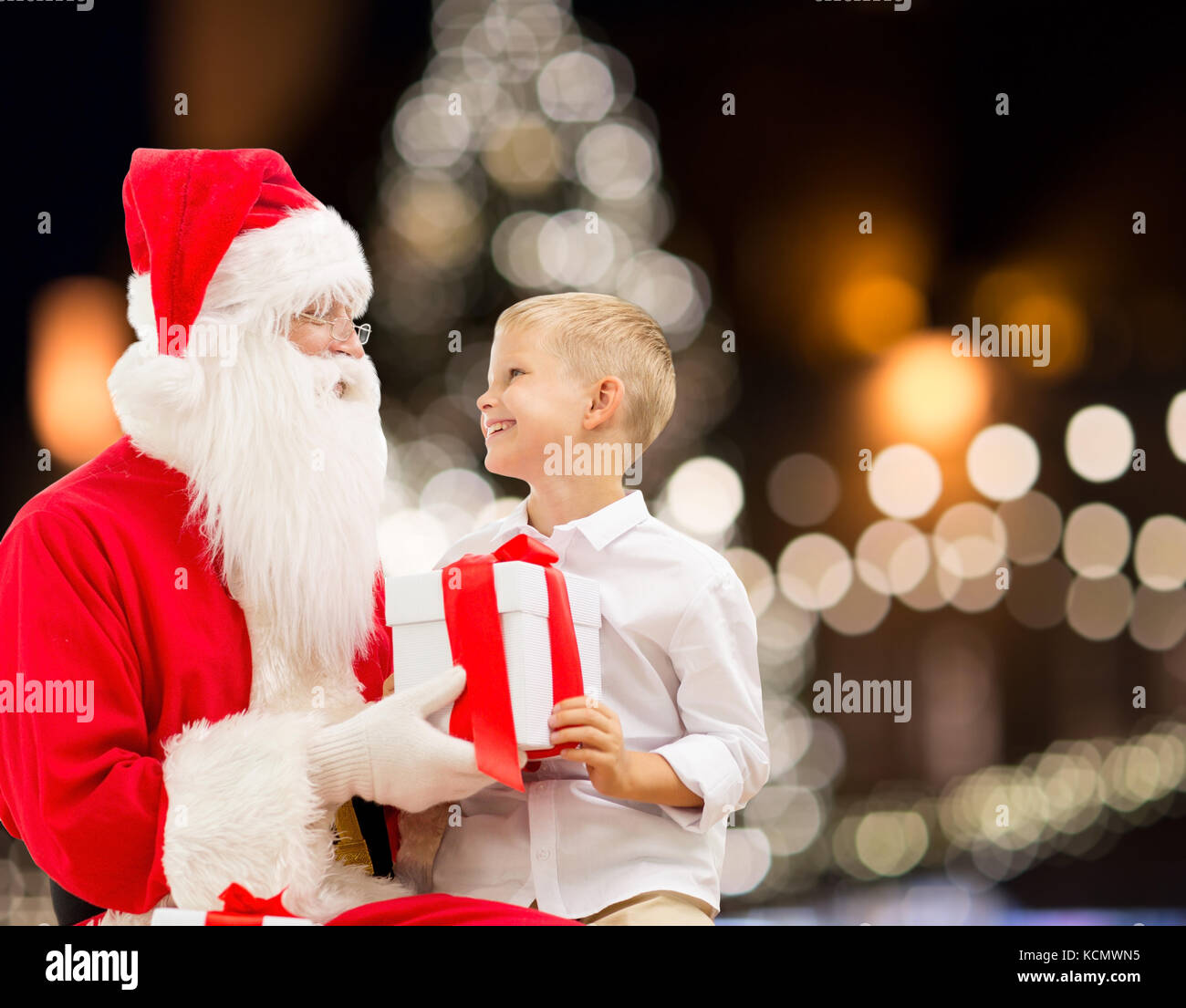 Happy boy gift hi-res stock photography and images - Alamy