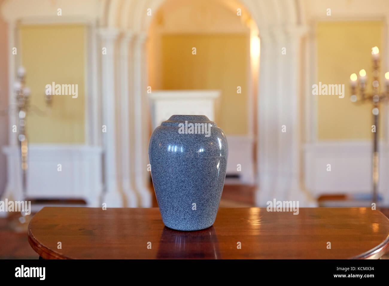 cremation urn on table in church Stock Photo - Alamy cremation urn on table in church Stock Photo - Alamy