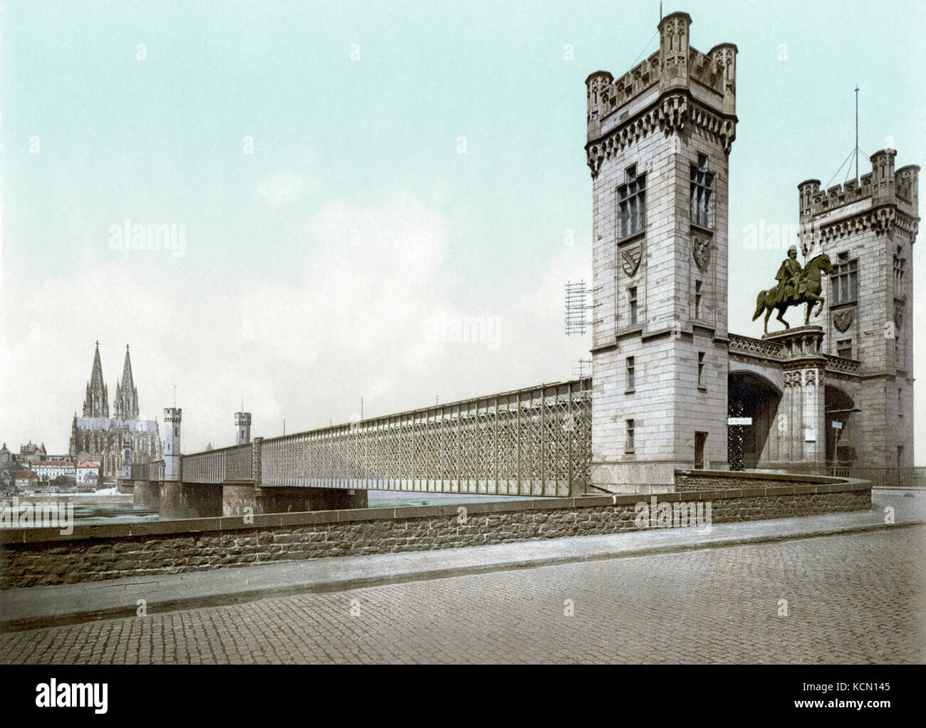 Cologne railway bridge loc00861v Stock Photo - Alamy