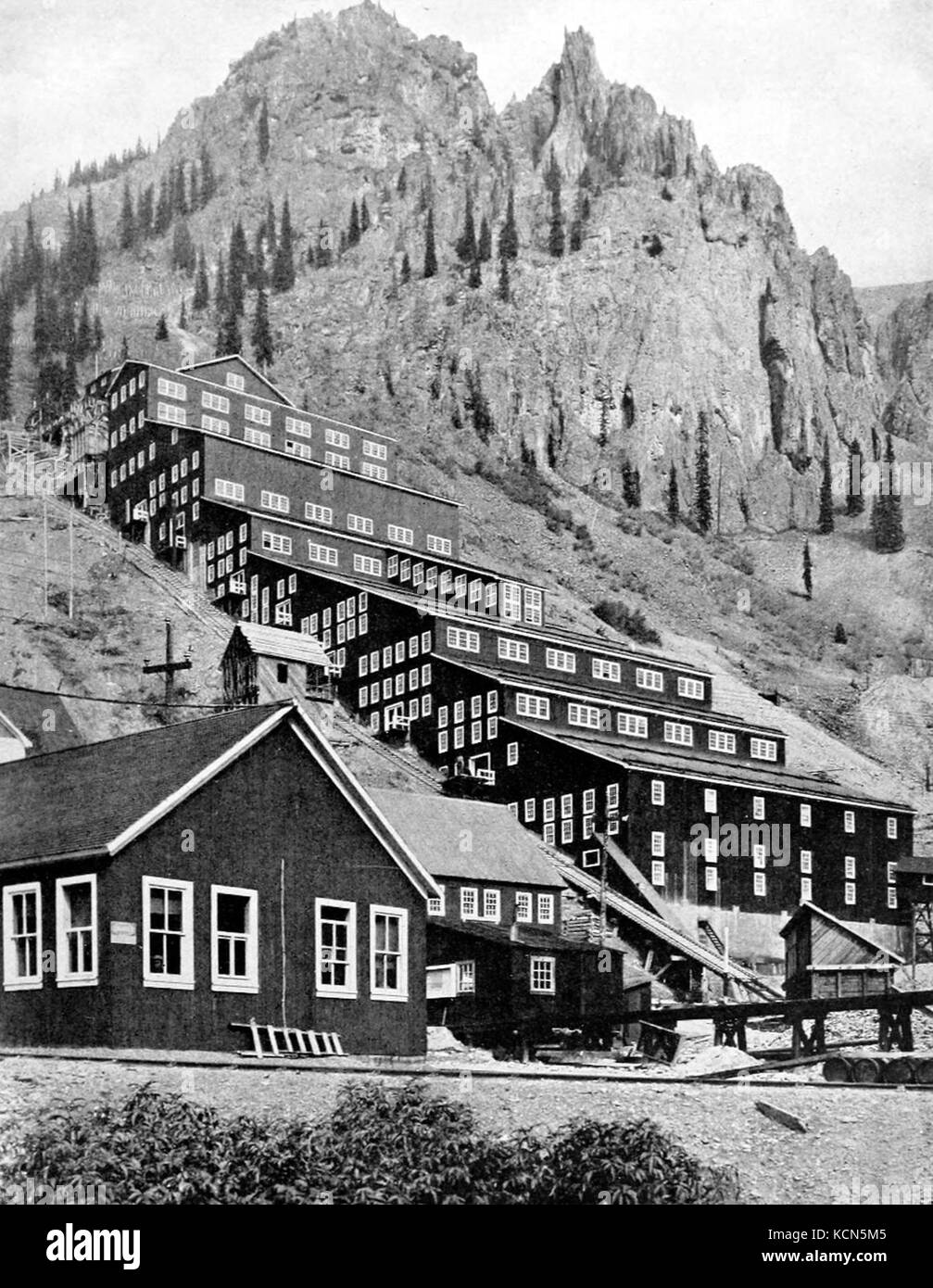 Stamp mill hi-res stock photography and images - Alamy