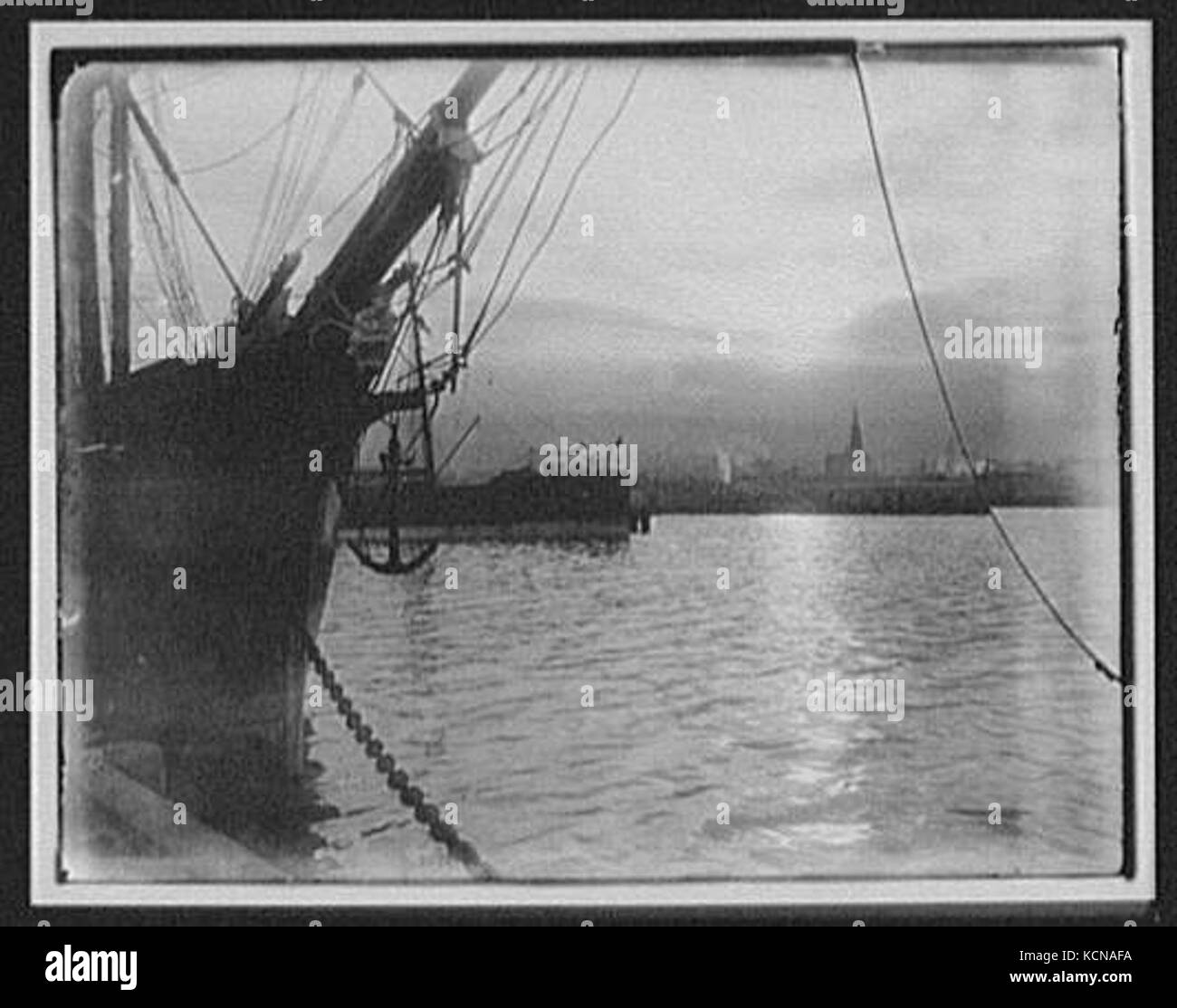 Dunedin harbor at sunset LCCN2004707435 Stock Photo - Alamy