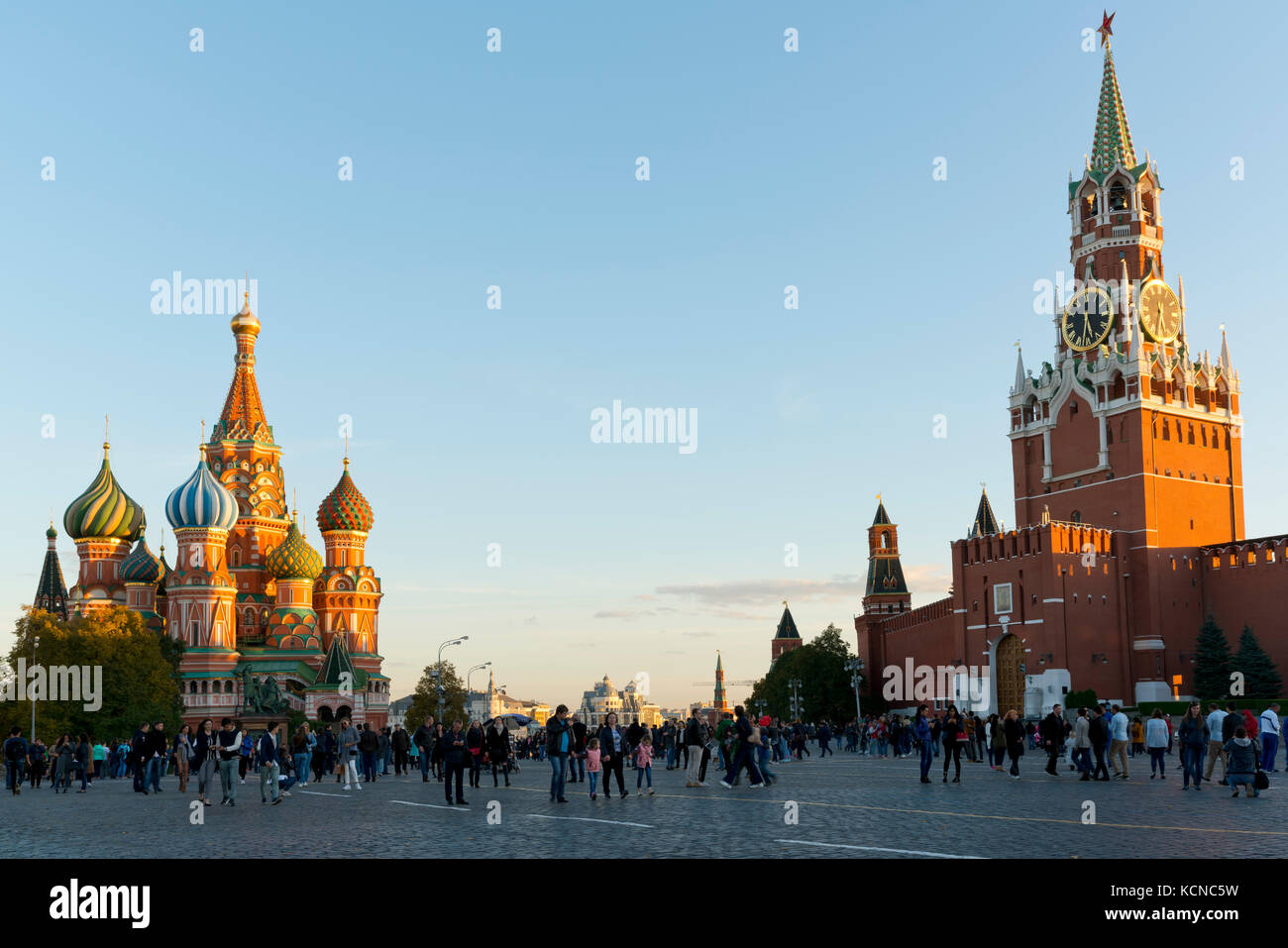 Saint basil’s cathedral hi-res stock photography and images - Alamy
