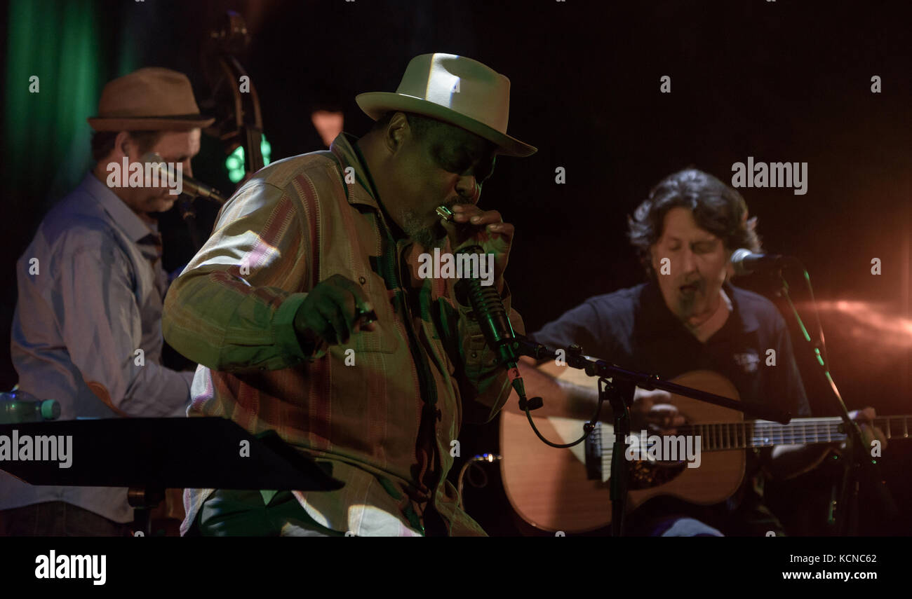 George wiggins hi-res stock photography and images - Alamy