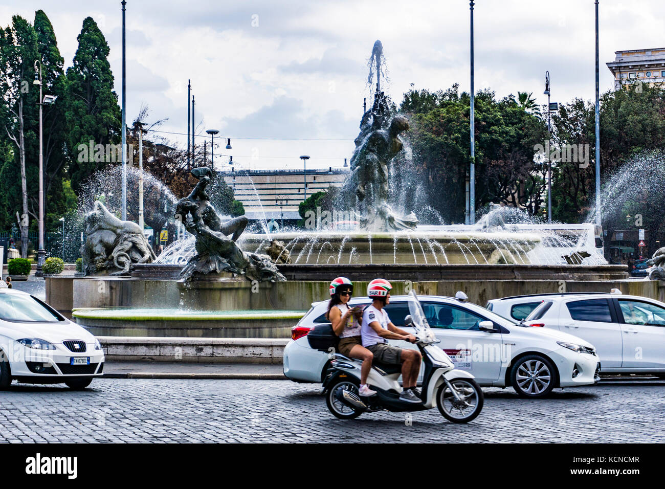 Piazza Della Repubblica Rome Italy Stock Photo - Alamy