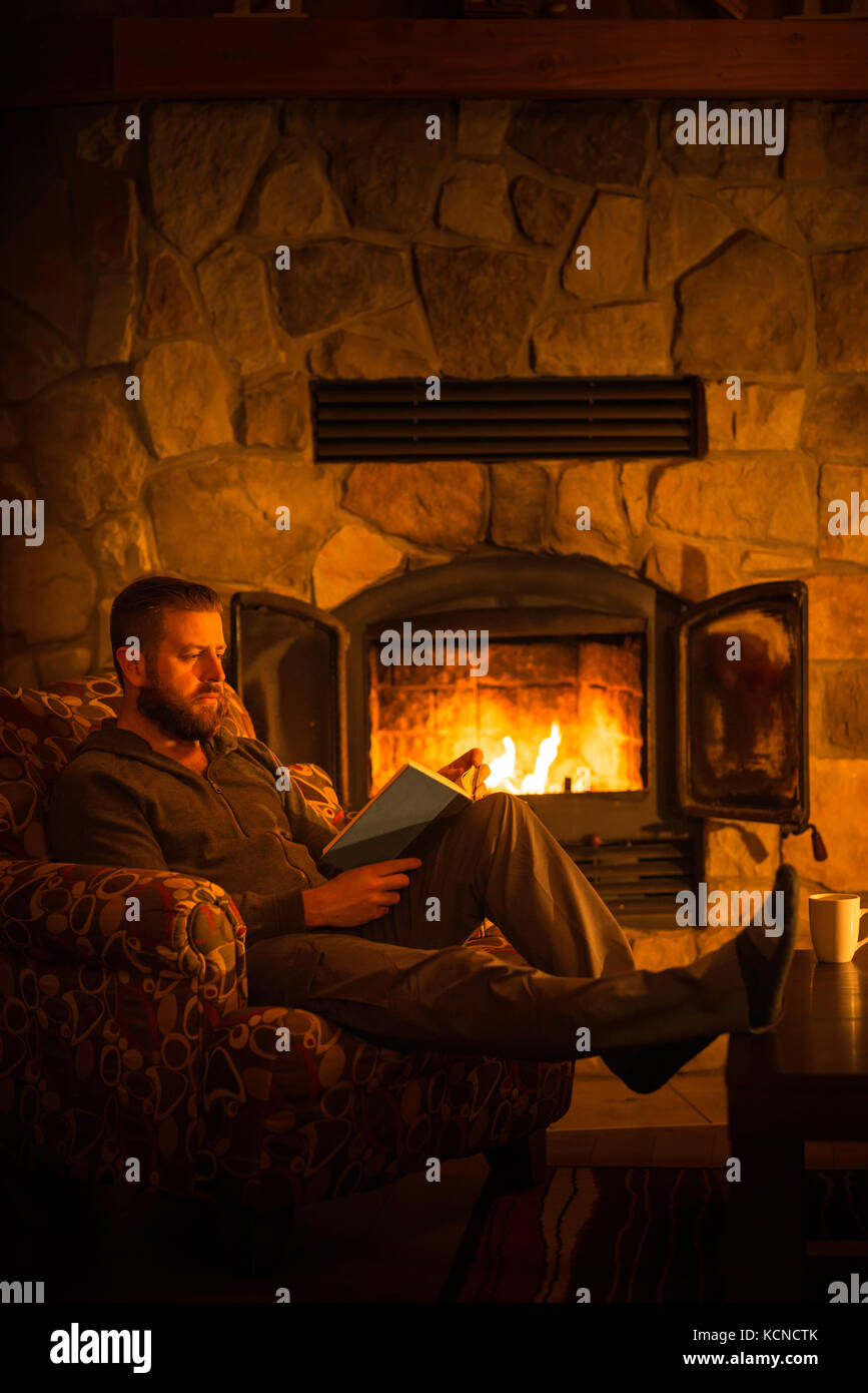 Warm fireplaces High Resolution Stock Photography and Images - Alamy