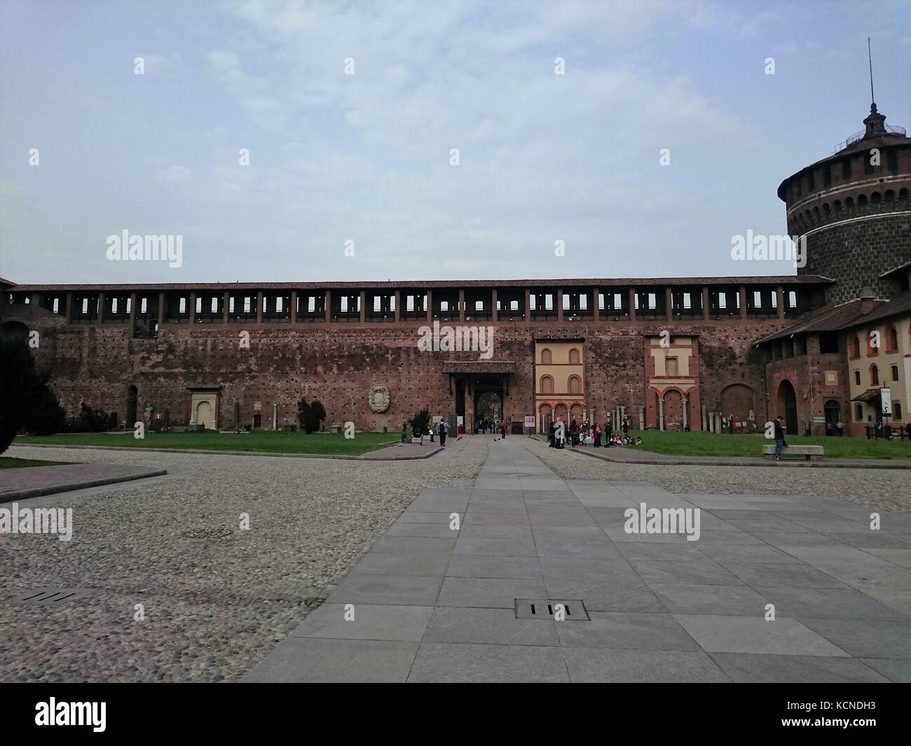 Milan italy sforza castle ancient hi-res stock photography and images ...