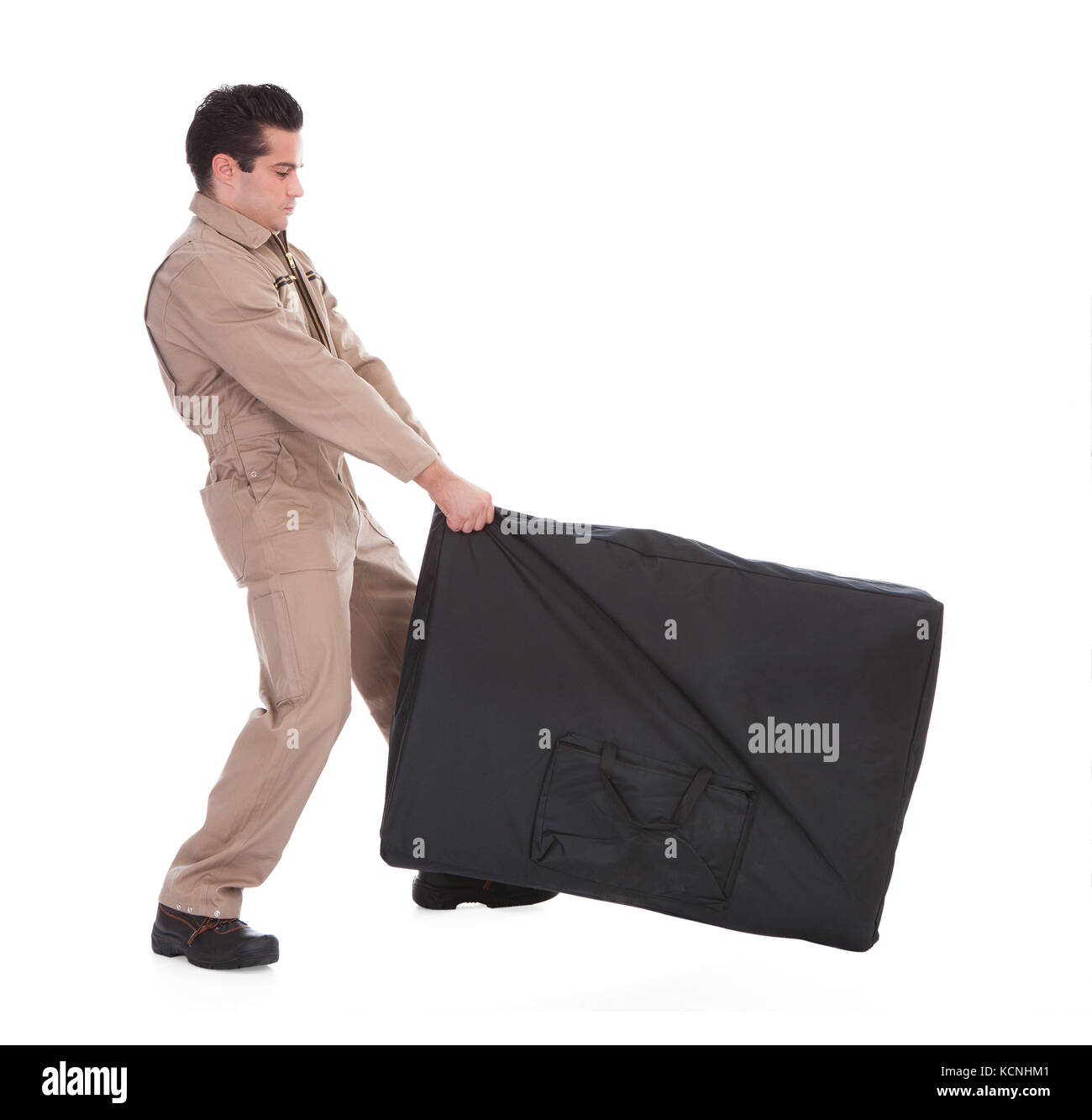 Person pulling luggage hi-res stock photography and images - Alamy