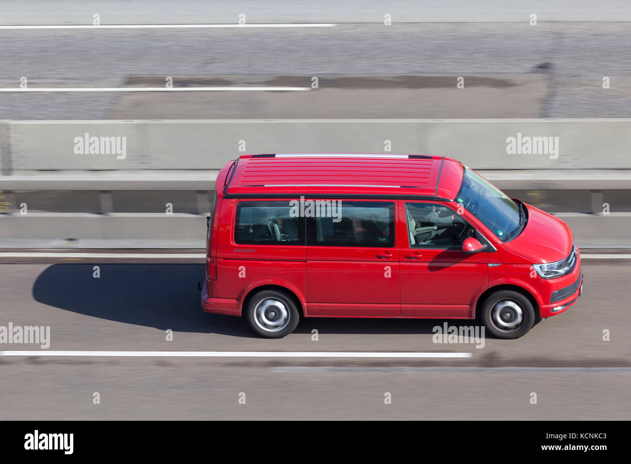 Volkswagen t5 hi-res stock photography and images - Alamy