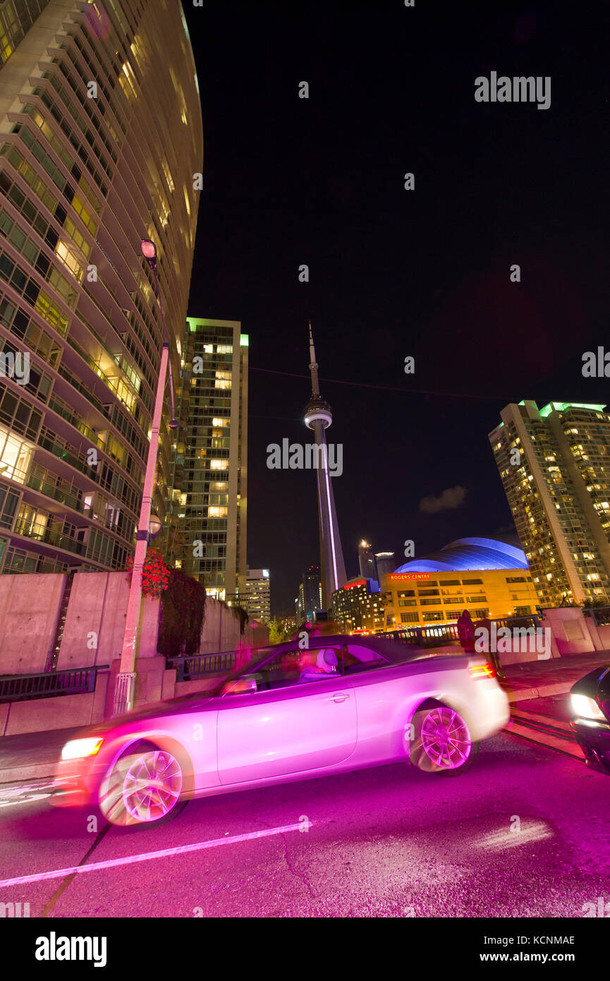 Toronto street scene hi-res stock photography and images - Alamy