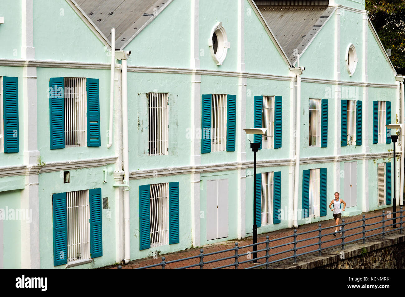 Warehouse on river bank hi-res stock photography and images - Alamy