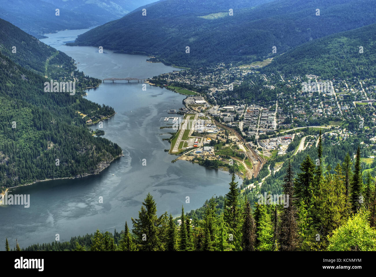 Kootenay bridge hi-res stock photography and images - Alamy