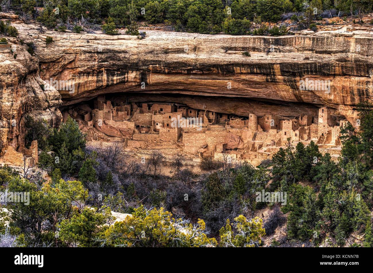 Cliff palace mesa verde national park hi-res stock photography and ...