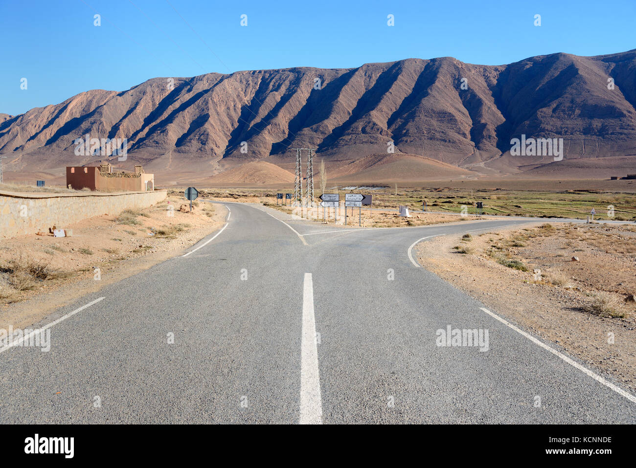 Fork in the road to Assoul, Rich or Tinghir, Errachibia. Morocco Stock ...