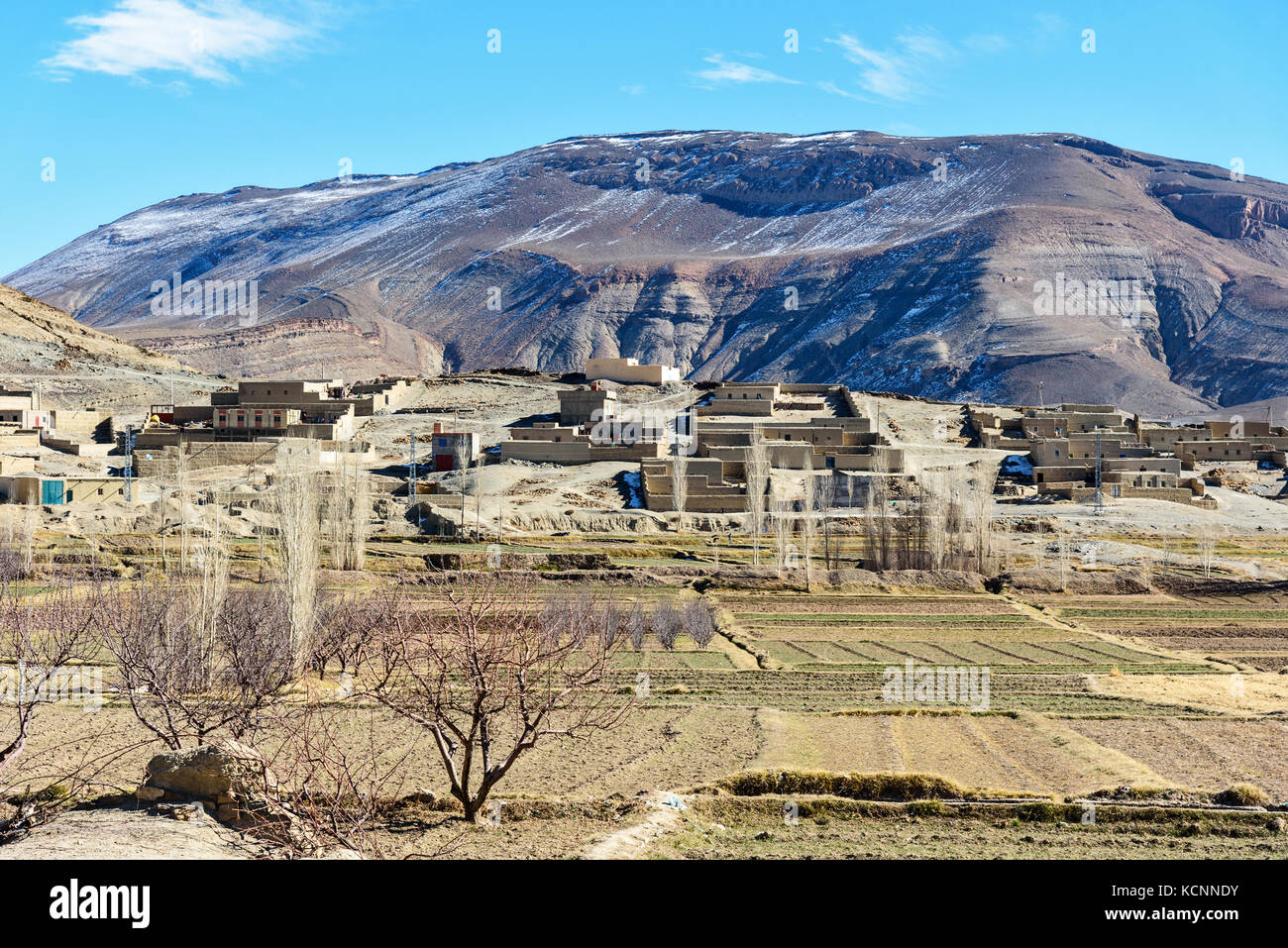 Imilchil hi-res stock photography and images - Alamy