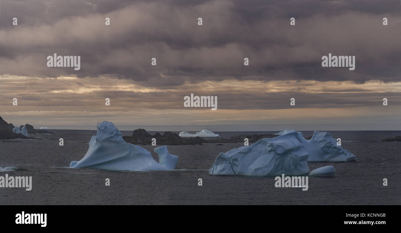 Ice Bergs, Durrell, Twillingate, New world Island, Newfoundland ...