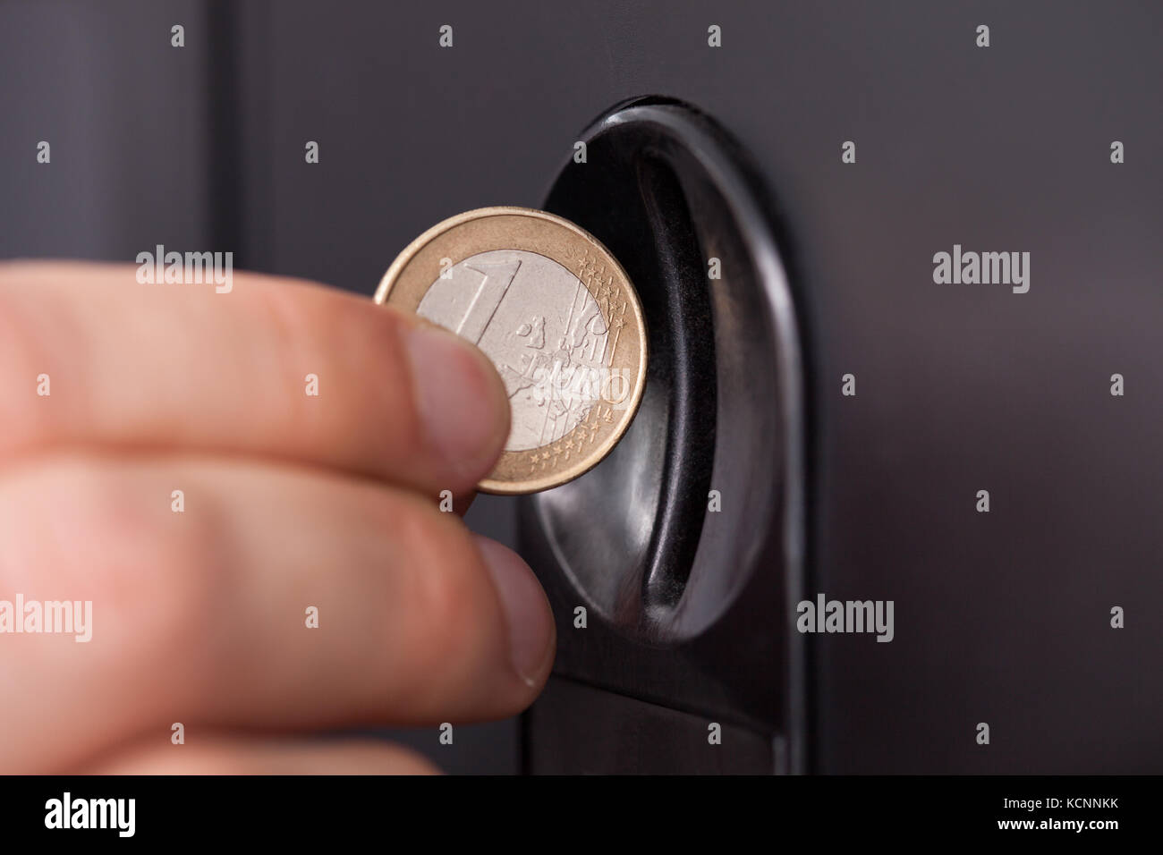 Coin press machine hi-res stock photography and images - Alamy