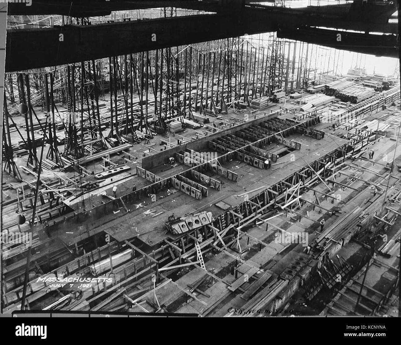 Side view american military Black and White Stock Photos & Images - Alamy