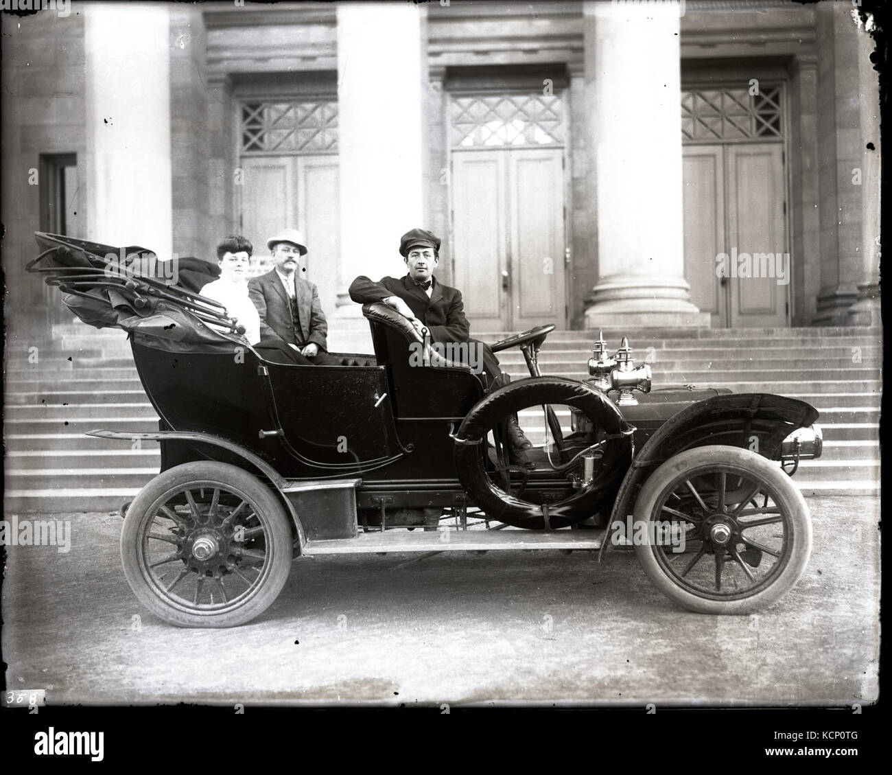 Early Automobile Stock Photos & Early Automobile Stock Images - Alamy