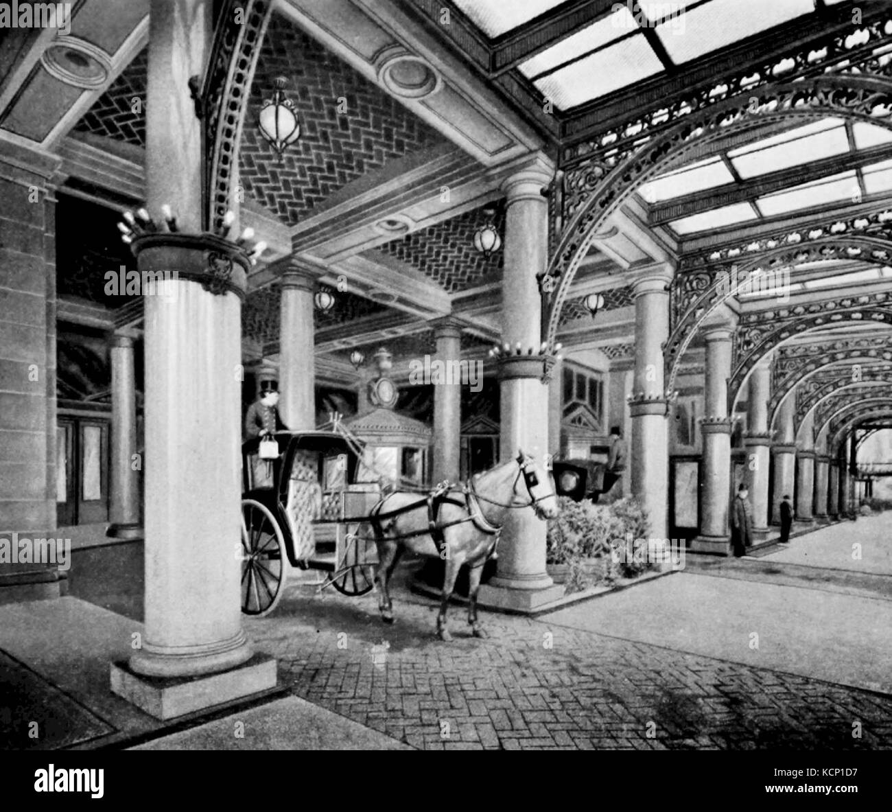 Astoria main entrance Stock Photo - Alamy