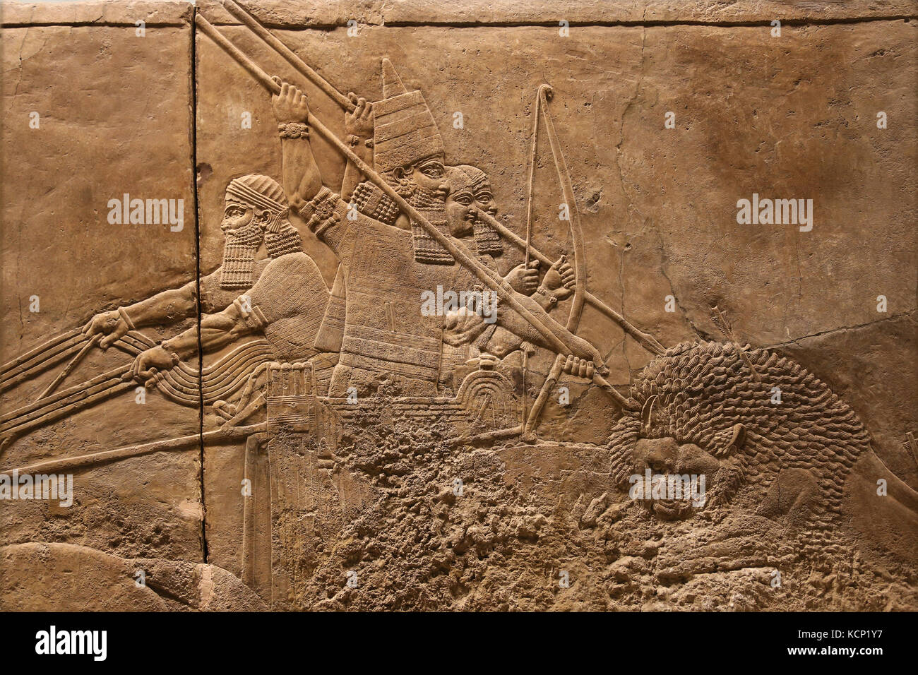 Assyrian chariot hi-res stock photography and images - Alamy