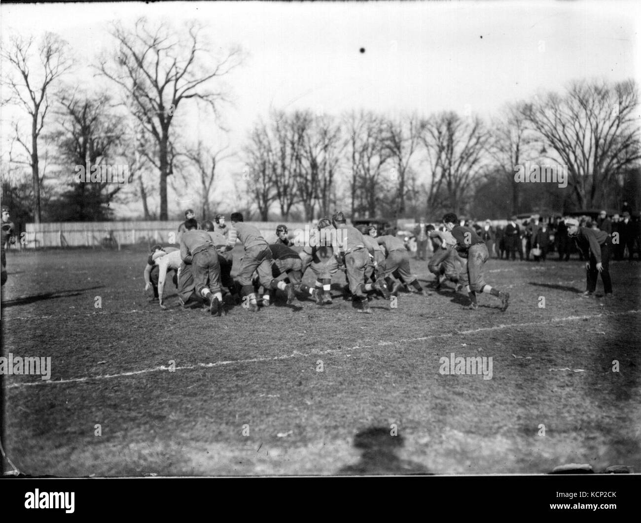 Atmosphere crowd football Black and White Stock Photos & Images - Alamy