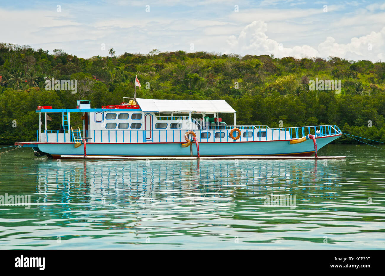 Traditional balinese boat hi-res stock photography and images - Alamy