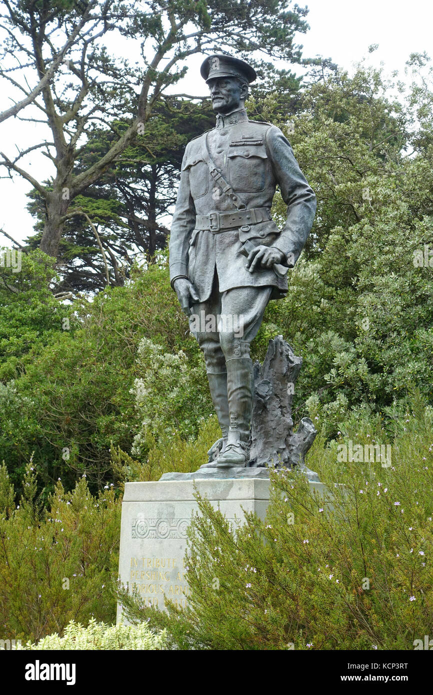 Army general park hi-res stock photography and images - Alamy