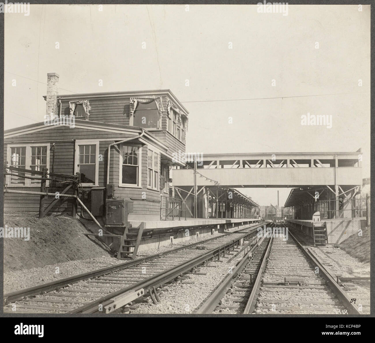 Everett (Main Line Elevated) station, 1918 Stock Photo - Alamy