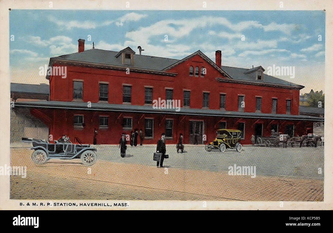 Haverhill station 1918 postcard Stock Photo - Alamy