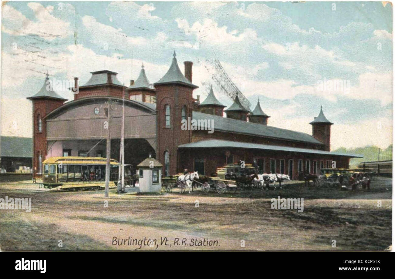 Burlington Union Depot 1909 postcard Stock Photo - Alamy