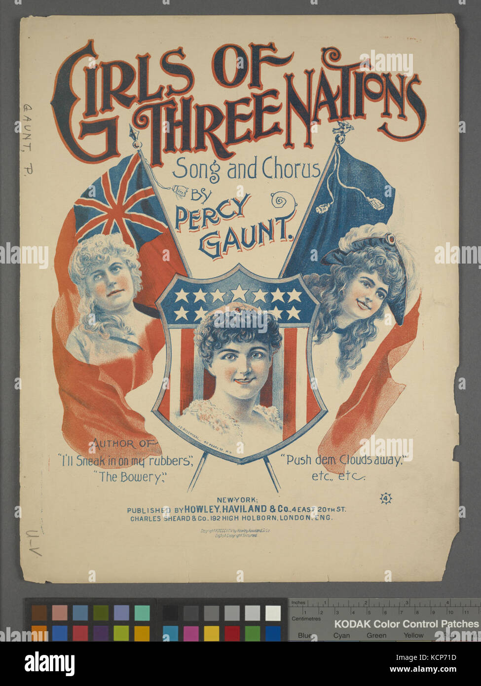 Girls of three nations hi-res stock photography and images - Alamy