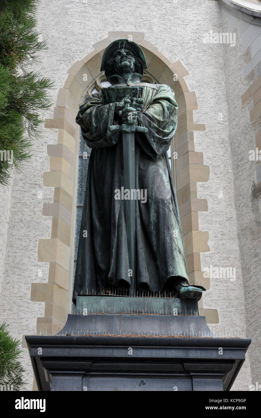 Switzerland zurich zwingli statue monument hi-res stock photography and ...