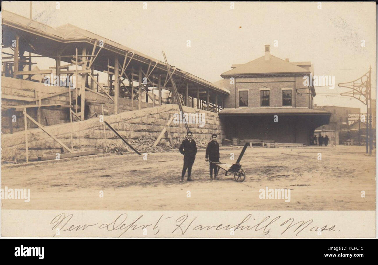 Haverhill station construction postcard Stock Photo - Alamy