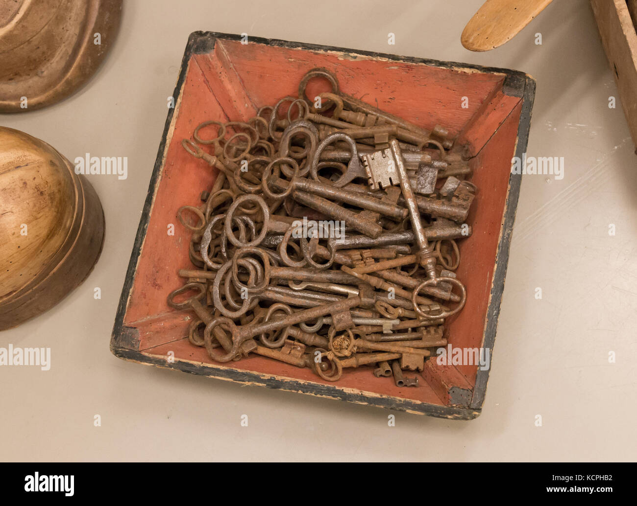 Selection of unique antique keys - Vintage setting Stock Photo - Alamy