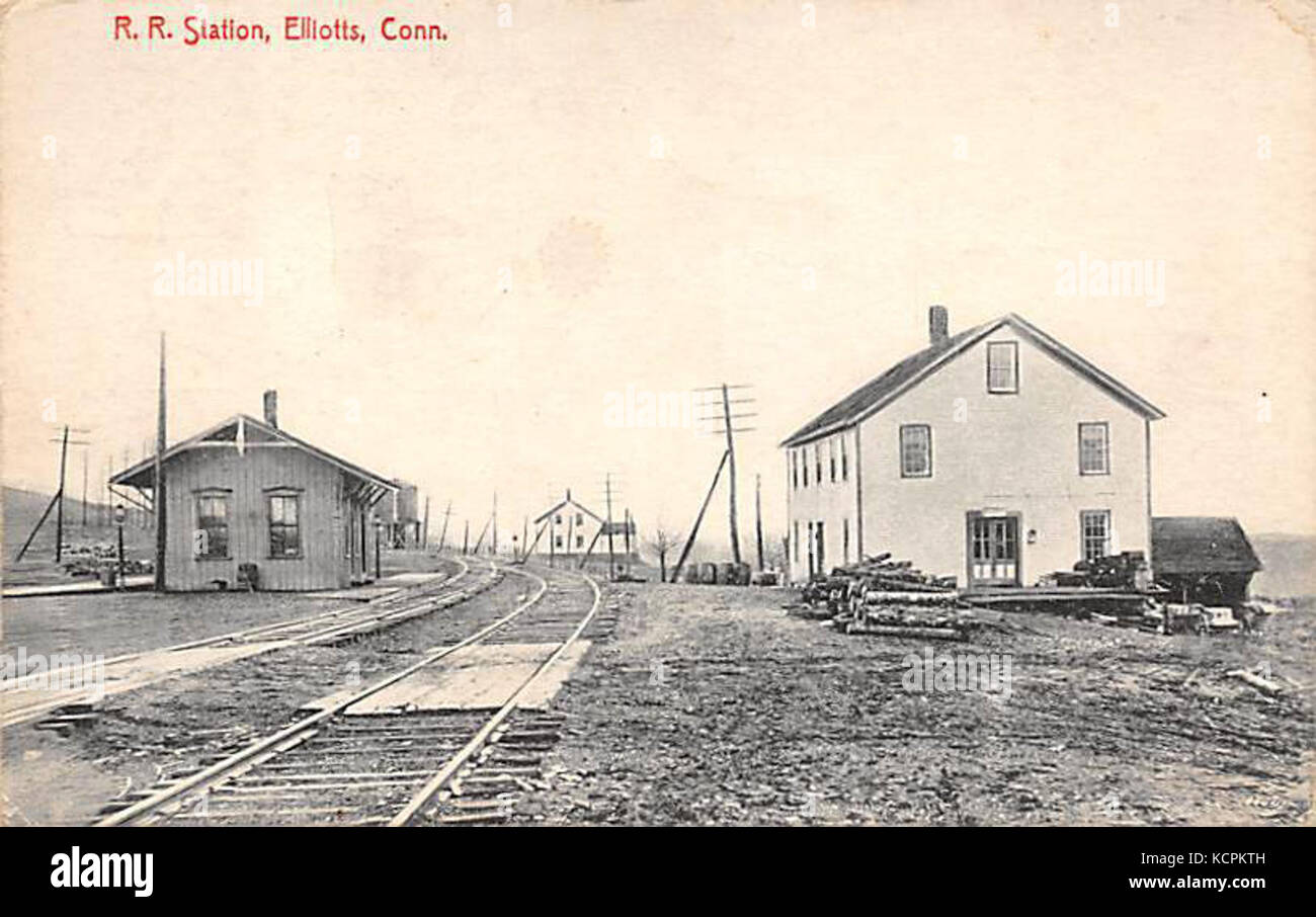 Elliotts station 1912 postcard Stock Photo - Alamy