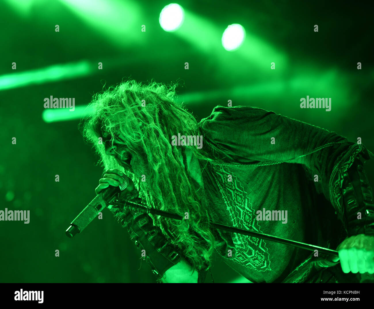 Portsmouth, Virginia, USA. 5th Oct, 2017. ROB ZOMBIE and his band bring ...