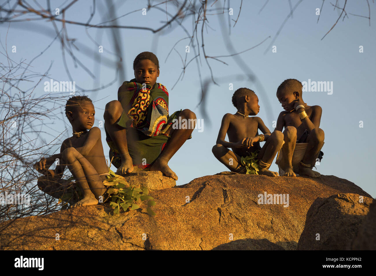 Khoisan hunting hi-res stock photography and images - Alamy
