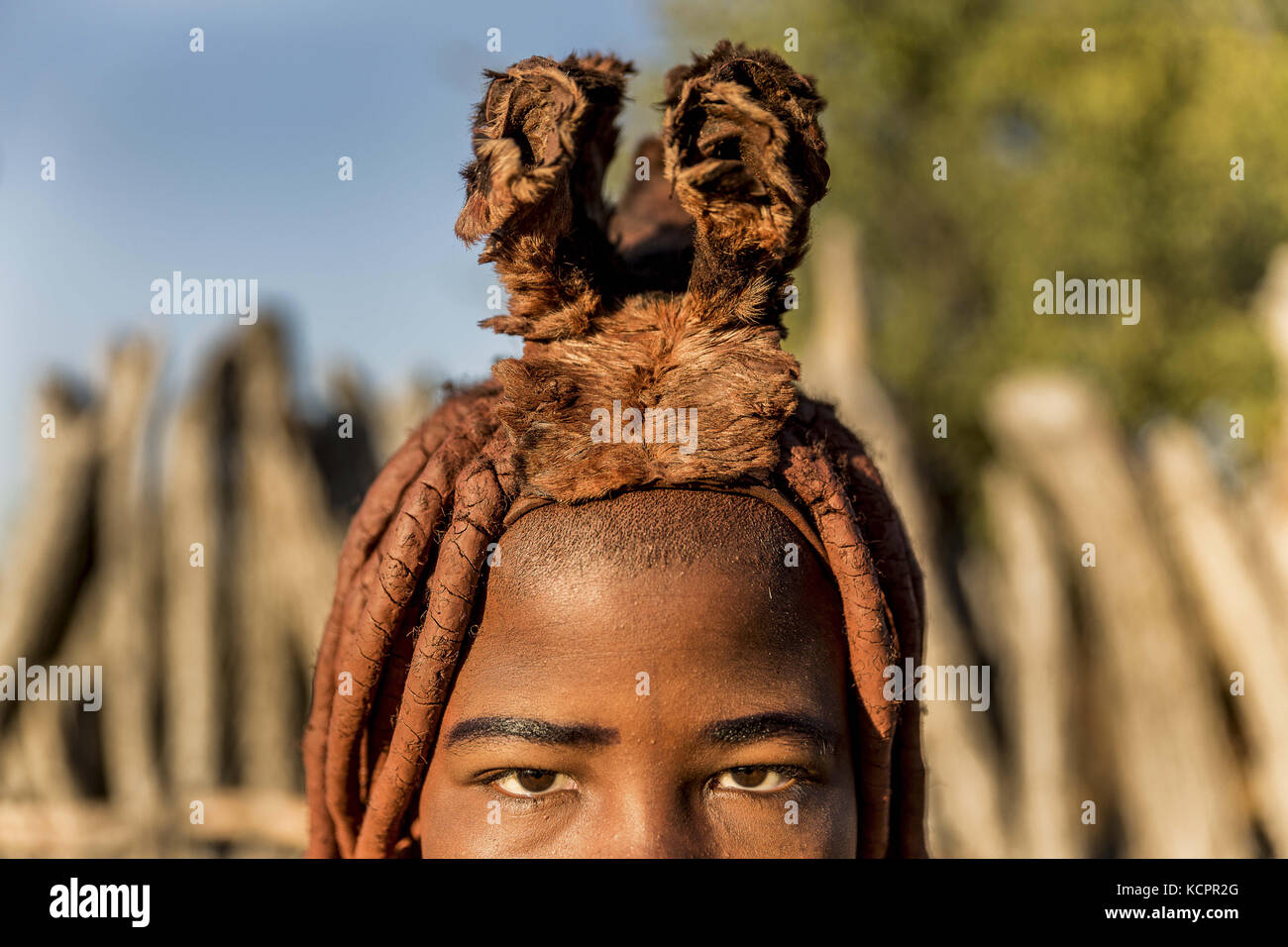 Traditional hair styles hi-res stock photography and images - Alamy
