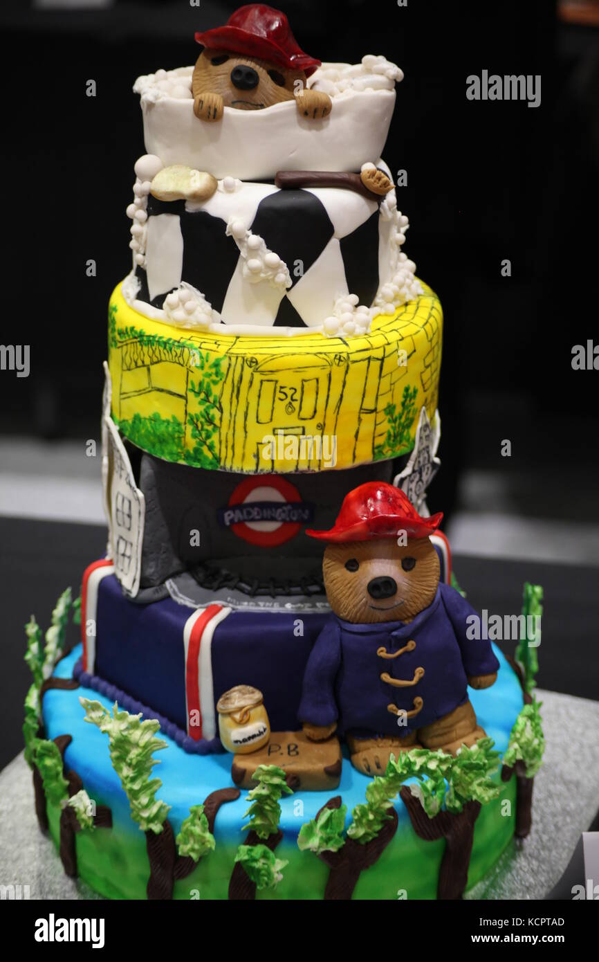 Big ben cake hi-res stock photography and images - Alamy
