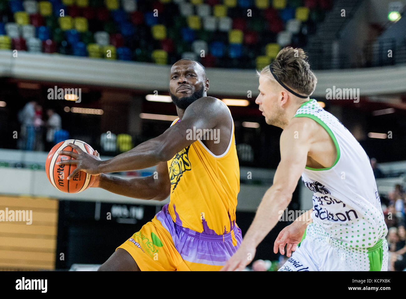 London, UK. 06th Oct, 2017. BBL: London Lions vs Manchester Giants at ...