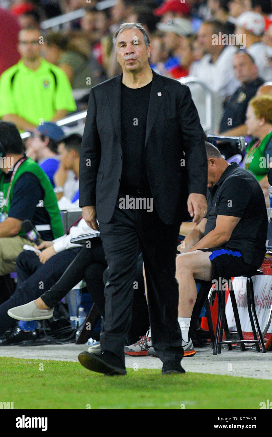Usa coach bruce arena hi-res stock photography and images - Alamy
