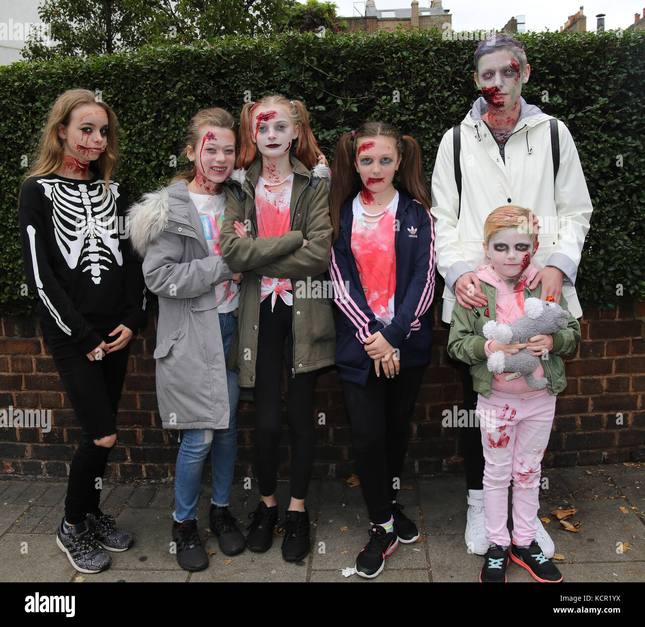 London, UK. 07th Oct, 2017. The annual Zombie walk to raise money for ...