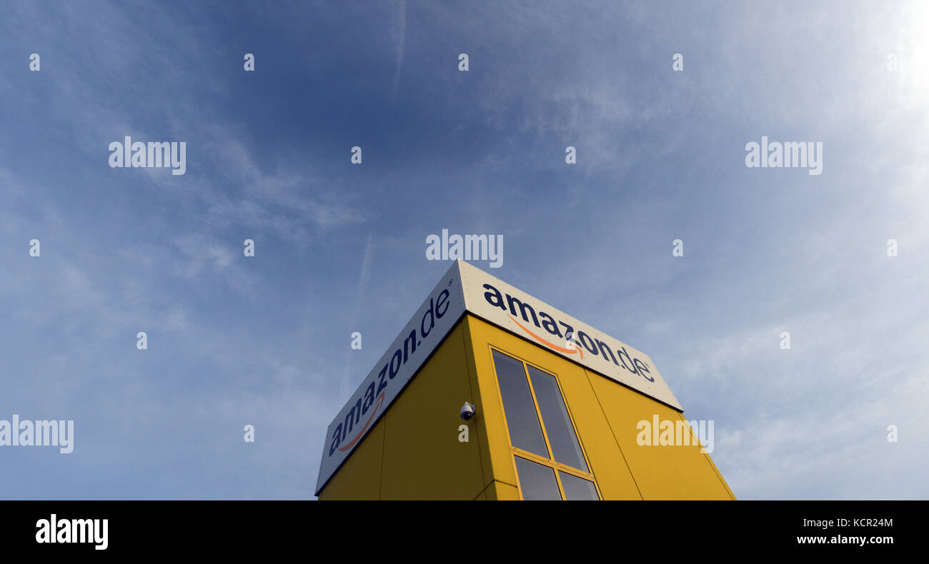 A view of the exterior of the Amazon logistics centre in Graben ...
